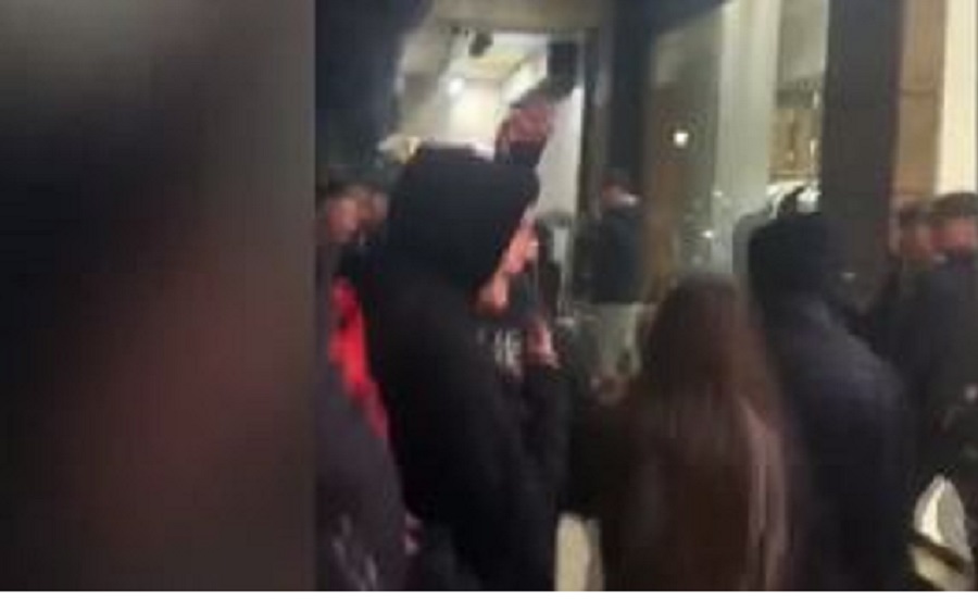 Θεσσαλονίκη: Καβγάς κοριτσιών σε live μετάδοση στο Tik Tok – Makeleio.gr