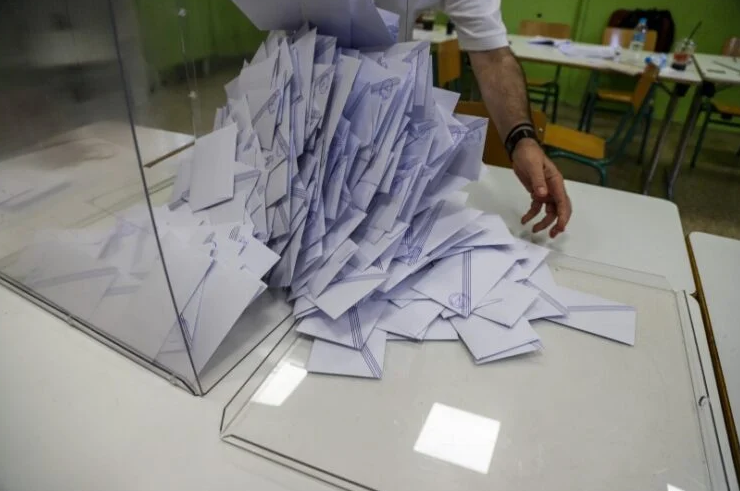 ΜΑΥΡΕΣ ΜΕΡΕΣ ΓΙΑ ΤΗ ΔΗΜΟΚΡΑΤΙΑ! ΠΗΡΑΝ ΠΙΣΩ ΤΟΝ ΑΠΟΚΛΕΙΣΜΟ ΤΗΣ ...