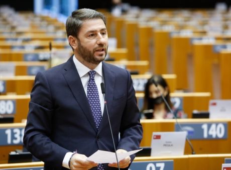 “Η ΑΡΙΣΤΕΡΑ ΣΤΗΝ ΕΛΛΑΔΑ ΜΑΣ, ΑΠΟ ΤΗΝ ΑΡΙΣΤΕΡΑ ΤΟΥ ΧΑΒΙΑΡΙΟΥ ΕΧΕΙ ΠΑΕΙ ...