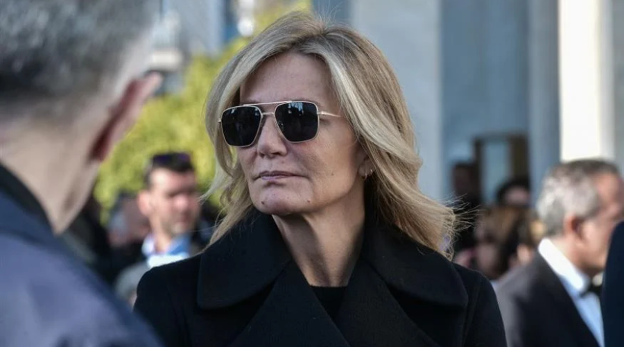 Θα τα βάλετε και με το Twitter κυρία Μαρέβα Γιατί από ότι φαίνεται οι