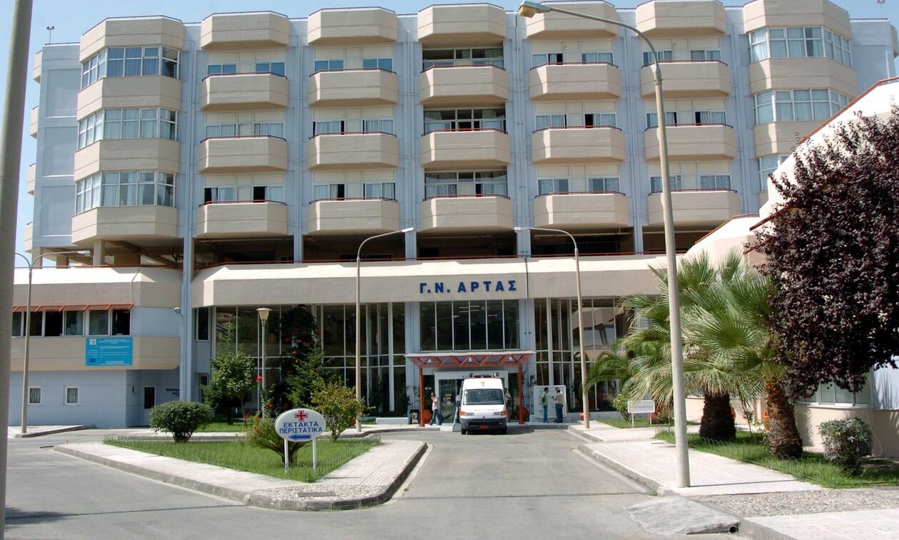 ΓΙΑΤΙ ΓΙΝΟΝΤΑΙ ΑΥΤΑ ΤΑ ΤΕΡΑΤΑ ΓΟΝΕΙΣ; ΕΣΒΗΣΕ ΑΒΟΗΘΗΤΟ ΕΝΑ ΑΓΓΕΛΟΥΔΙ 5,5 ...