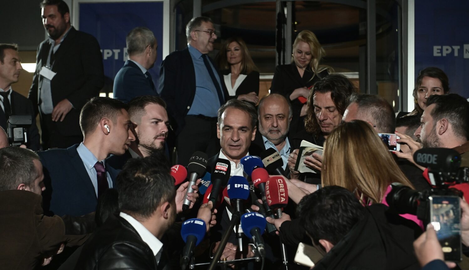 ΤΗΝ “ΠΑΤΗΣΕ” ΜΟΝΟΣ ΤΟΥ Ο ΗΛΙΘΙΟΣ!!! ΓΙΑΤΙ ΕΙΠΕ ΟΤΙ Ο ΑΝΔΡΟΥΛΑΚΗΣ “ΔΕΝ ...