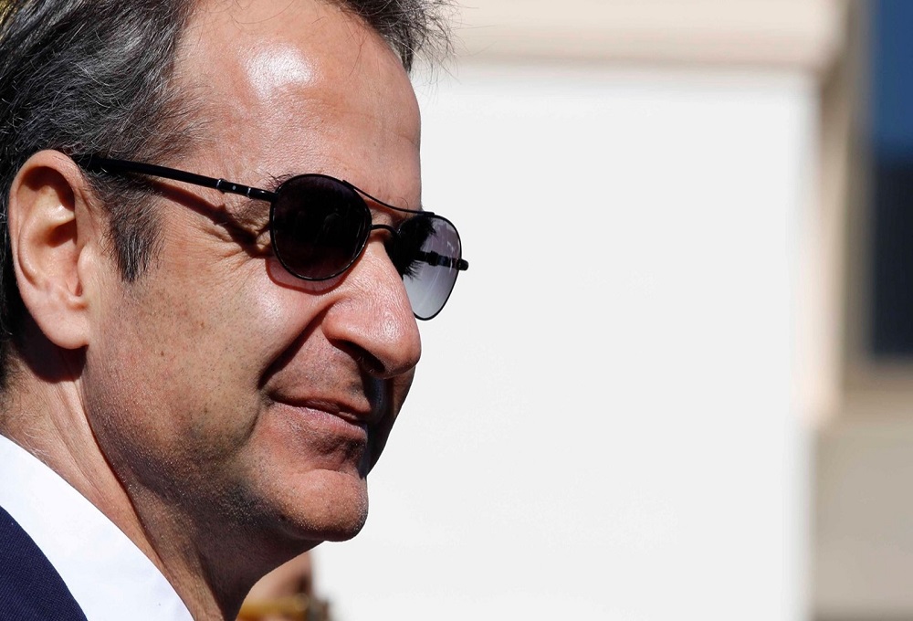 Ο ΠΙΝΟΣΕΤ ΗΤΑΝ ΠΡΟΣΚΟΠΑΚΙ ΜΠΡΟΣΤΑ ΣΤΟΝ ΔΙΚΤΑΤΟΡΑ ΜΗΤΣΟΤΑΚΗ!!! ΑΠΟΚΑΛΥΨΗ ...