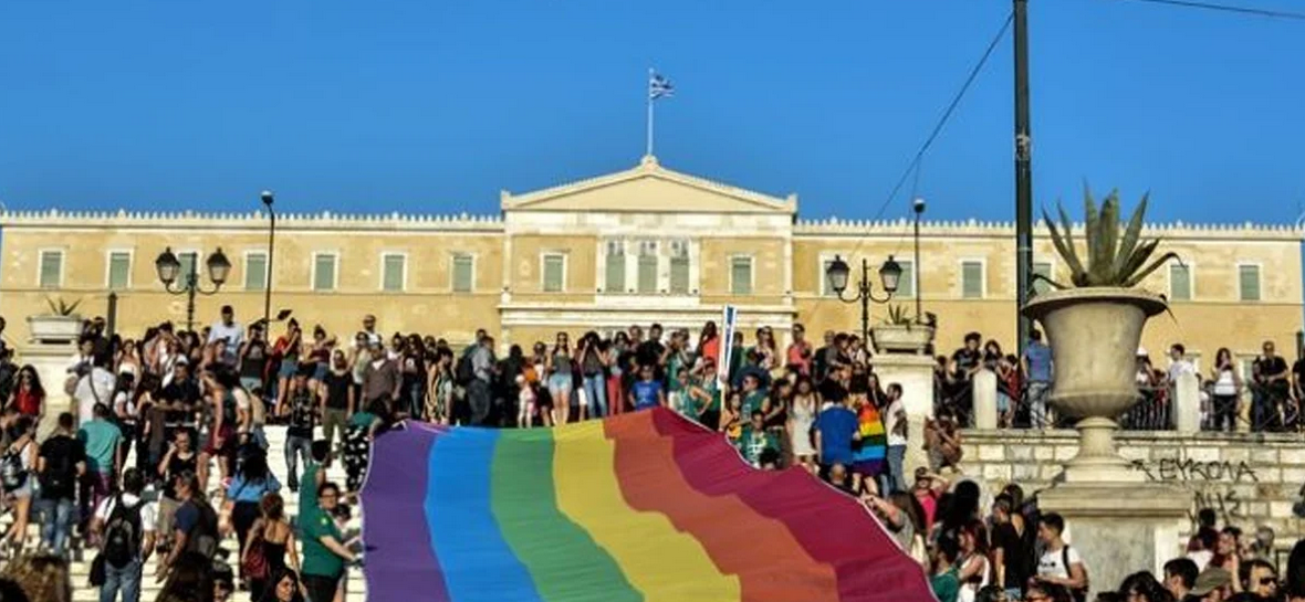 ΔΕΝ ΑΝΑΒΑΛΛΕΤΑΙ ΜΕ ΤΙΠΟΤΑ ΤΟ ΤΣΙΡΚΟ!!! Γιατί «μετακομίζει» από το ...