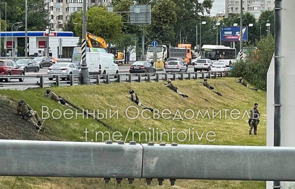ΚΟΚΚΙΝΟΣ ΣΥΝΑΓΕΡΜΟΣ! Η ΑΝΘΡΩΠΟΤΗΤΑ ΣΤΟ ΕΛΕΟΣ ΕΝΟΣ ΨΥΧΟΠΑΘΗ ΤΡΕΛΑΡΑ ...