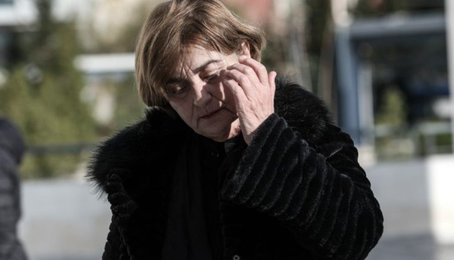 ΤΟ ΞΕΣΠΑΣΜΑ ΤΗΣ ΜΗΤΕΡΑΣ ΤΗΣ ΕΛΕΝΗΣ ΤΟΠΑΛΟΥΔΗ: “ΘΑ ΠΑΡΩ ΤΟΥΦΕΚΙ ΚΑΙ ΘΑ ...