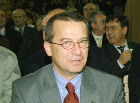 ΒΟΜΒΑ! ΚΟΛΛΗΤΑΡΙ ΤΟΥ ΚΑΨΕΡΟΥ ΕΠΙΒΗΤΟΡΑ ΤΗΣ ΕΥΠ, Γ. ΡΟΥΜΠΑΤΗ, Ο ...