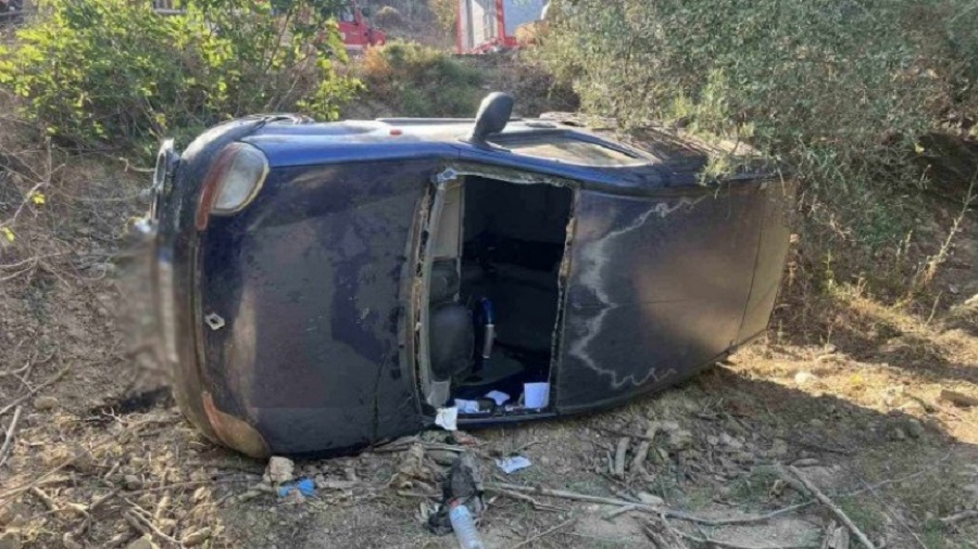 Ηράκλειο: Επιχείρηση απεγκλωβισμού οδηγού που έπεσε με το όχημά του σε ...