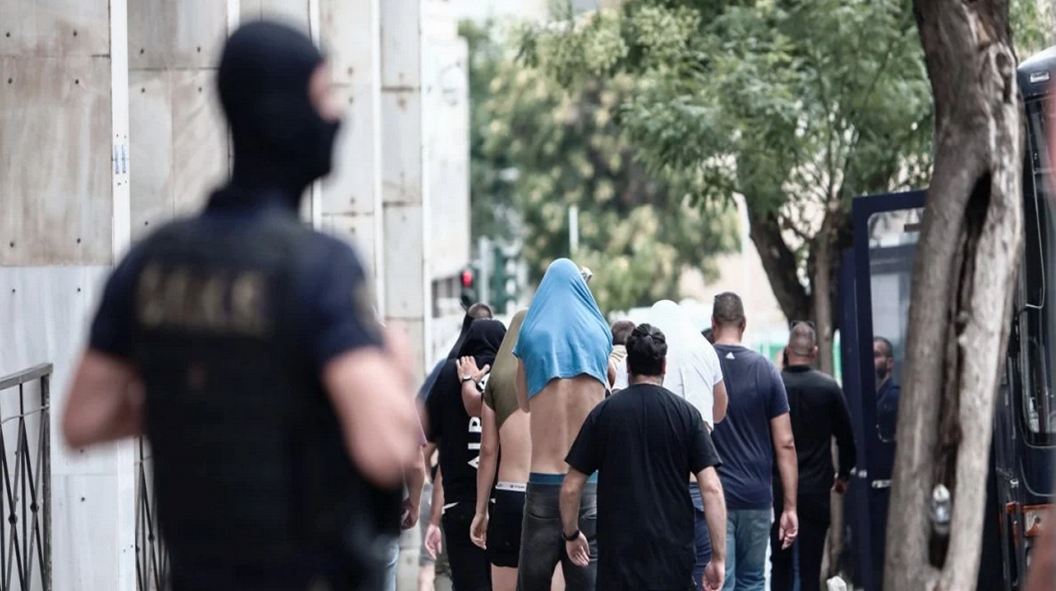 ΣΤΗ ΦΥΛΑΚΗ ΤΑ ΑΙΜΟΣΤΑΓΗ ΦΑΣΙΣΤΑΡΙΑ ΠΟΥ ΕΧΥΣΑΝ ΑΙΜΑ ΕΛΛΗΝΙΚΟ ...