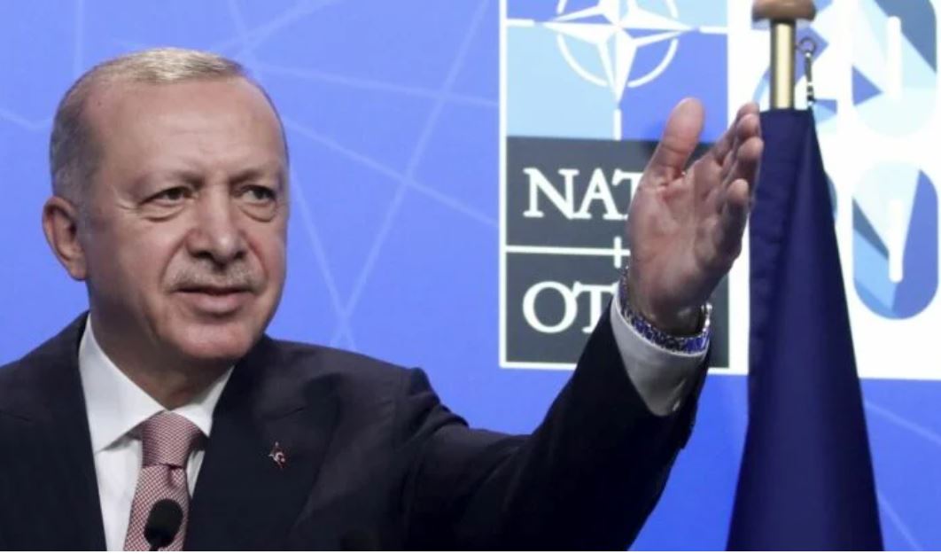 ΦΡΙΚΑΛΕΟΤΗΤΑ ΤΟΥ ΝΑΤΟ ΚΑΤΑ ΤΗΣ ΕΛΛΑΔΑΣ! TΡΑΓΙΚΟ ΛΑΘΟΣ Ή ΚΡΥΒΕΤΑΙ ΚΑΤΙ ...