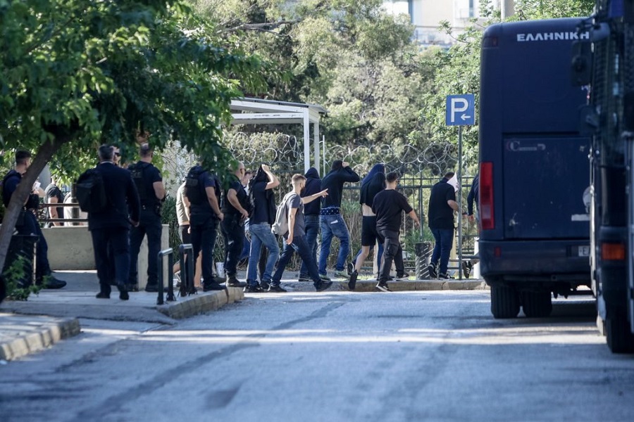 ΕΡΧΟΝΤΑΙ ΝΕΕΣ ΣΥΛΛΗΨΕΙΣ ΓΙΑ ΤΟΥΣ ΜΑΚΕΛΑΡΗΔΕΣ ΤΗΣ ΝΕΑΣ ΦΙΛΑΔΕΛΦΕΙΑΣ ...