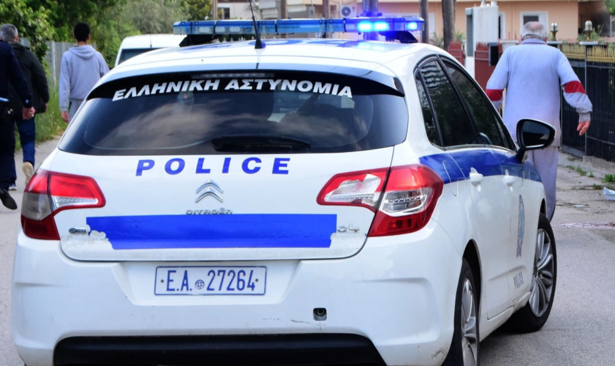 Άγριο ξύλο στη μέση του δρόμου στο Ναύπλιο – Συλλήψεις νεαρών από την ...
