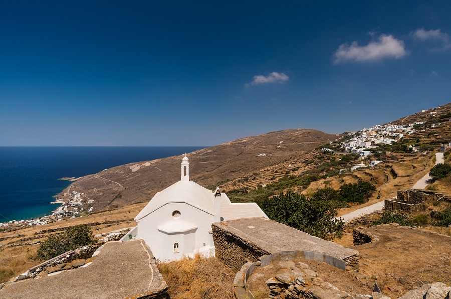 ΣΤΟ ΝΗΣΙ ΤΗΣ ΠΑΝΑΓΙΑΣ ΠΟΥ ΑΜΑΥΡΩΝΕΤΑΙ ΑΠΟ ΤΗΝ ΑΜΑΡΤΩΛΗ ΒΙΛΑ ΚΟΥΛΗ ...