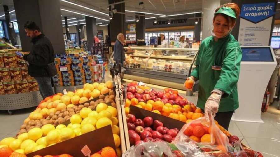 Ελλάδα: Μοναδική στην Ευρώπη έκρηξη των τιμών στα φρούτα – Makeleio.gr