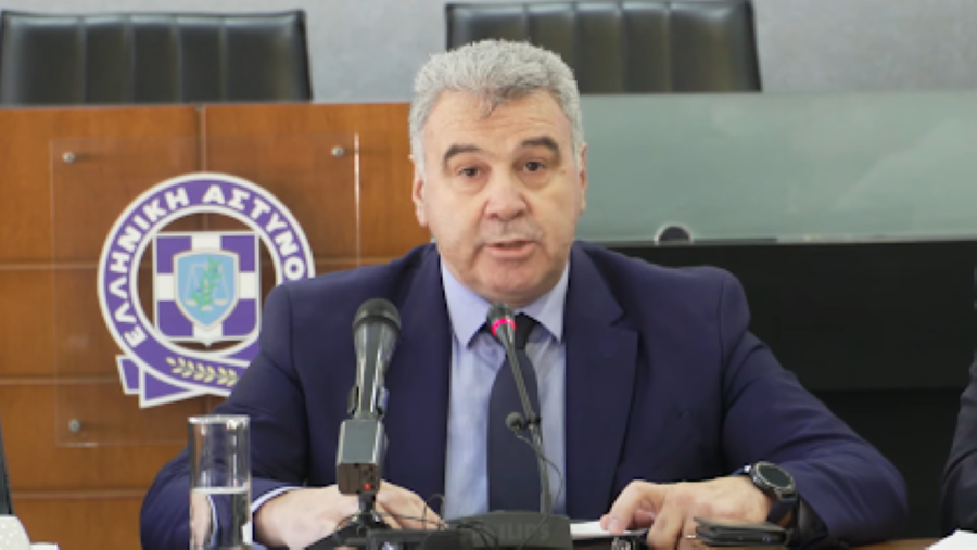 ΤΑΞΙΑΡΧΟΣ ΔΑΒΑΛΟΣ, Ο ΠΙΟ ΔΙΕΦΘΑΡΜΕΝΟΣ ΜΠΑΤΣΟΣ ΤΗΣ ΜΑΦΙΑΣ – ΤΟΥ ΡΙΧΝΟΥΝ ...