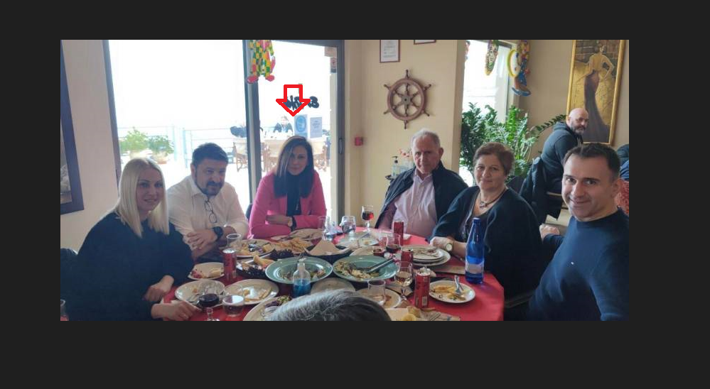 ΑΠΟΚΑΛΥΨΗ “ΜΑΚΕΛΕΙΟ”: ΜΕ ΣΦΡΑΓΙΔΑ ΧΑΡΔΑΛΙΑ ΤΟ “ΧΡΙΣΜΑ” ΤΗΣ ΝΔ ΣΤΗΝ ...