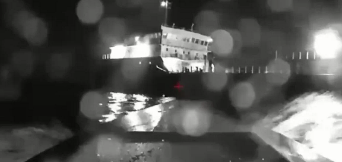 «Οι λεχρίτες και τα φρικιά καταλαβαίνουν μόνο από ωμότητα και βία ...