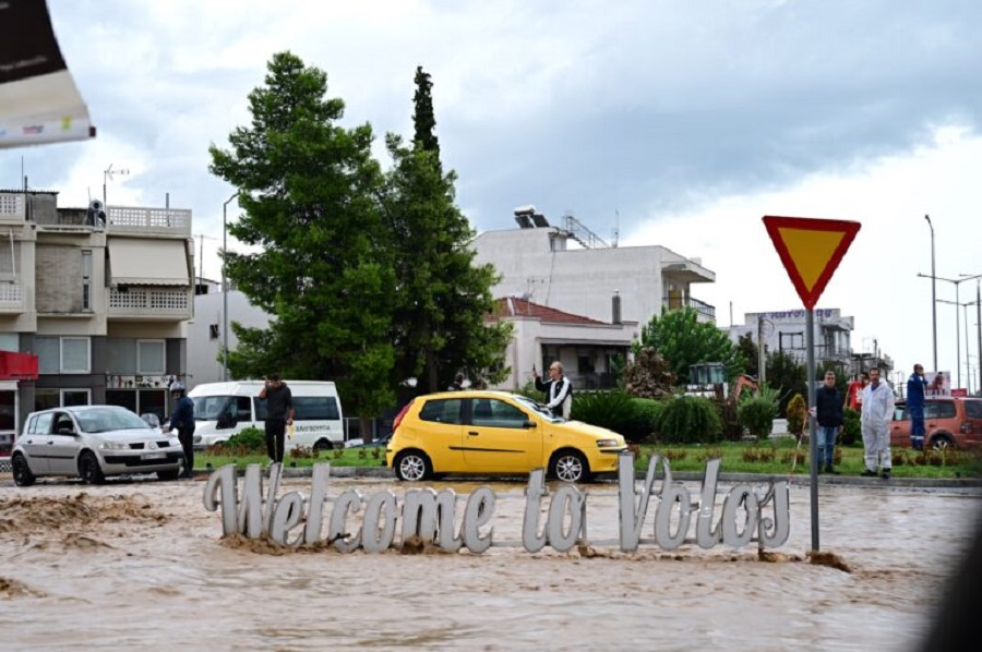 Χωρίς νερό παραμένει ο Βόλος – Α.Μπέος: «Ίσως χρειαστούν 15 με 20 ...