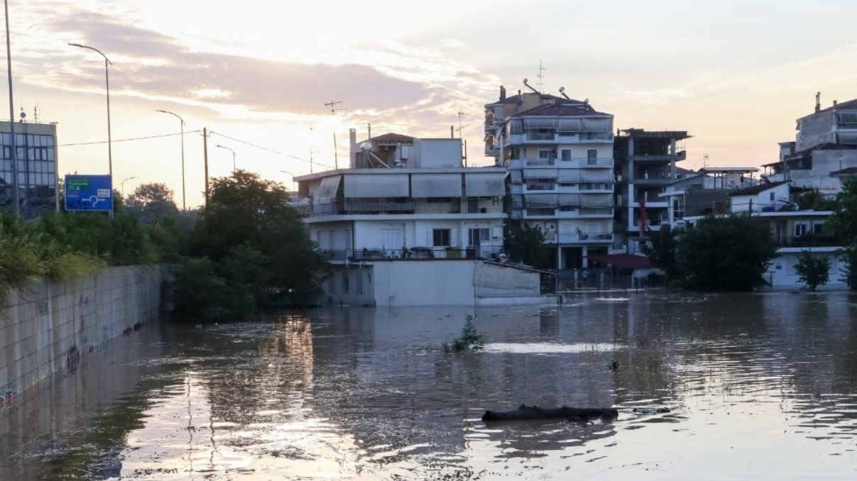 Λάρισα: Ο Καλογιάννης μιλούσε για «θωρακισμένη» πόλη, αλλά ο «Daniel ...