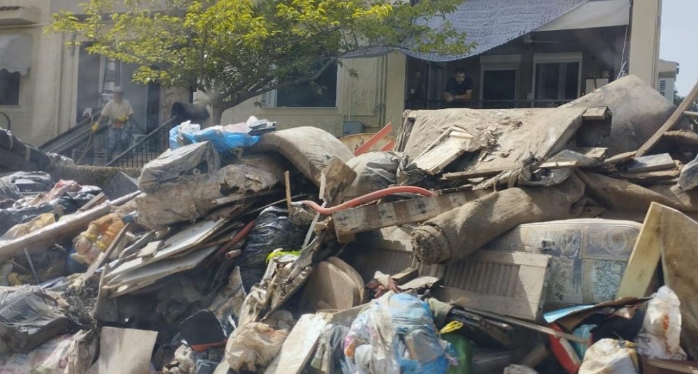 ΘΕΣΣΑΛΙΑ: ΑΠΕΛΠΙΣΙΑ, ΦΟΒΟΣ ΚΑΙ ΕΓΚΑΤΑΛΕΙΨΗ ΑΠΟ ΤΗΝ ΚΥΒΕΡΝΗΣΗ ΜΗΤΣΟΤΑΚΗ ...