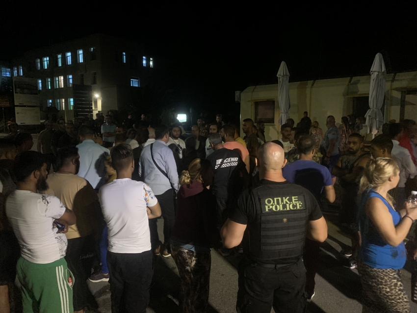 EKTAKTO – NEKΡΟΣ ΑΠΟ ΠΥΡΑ 22ΧΡΟΝΟΣ ΡΟΜΑ ΣΤΗ ΣΠΑΡΤΗ! ΘΑ ΓΙΝΕΙ ΜΑΚΕΛΕΙΟ ...