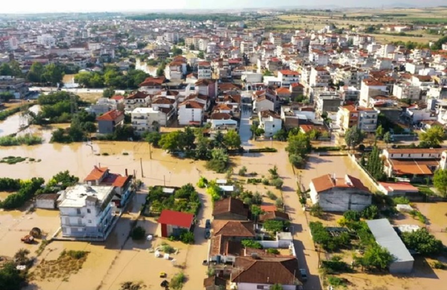ΒΛΟΧΟΣ ΚΑΡΔΙΤΣΑΣ: ΚΑΤΟΙΚΟΙ ΚΟΙΜΟΥΝΤΑΙ ΣΤΟ ΝΕΚΡΟΤΑΦΕΙΟ – «ΔΕΝ ...