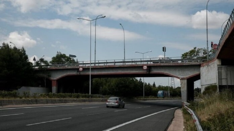 Γέφυρα Βαρυμπόμπης: Προς κατεδάφιση λόγω στατικότητας – Τι ισχύει με τα ...
