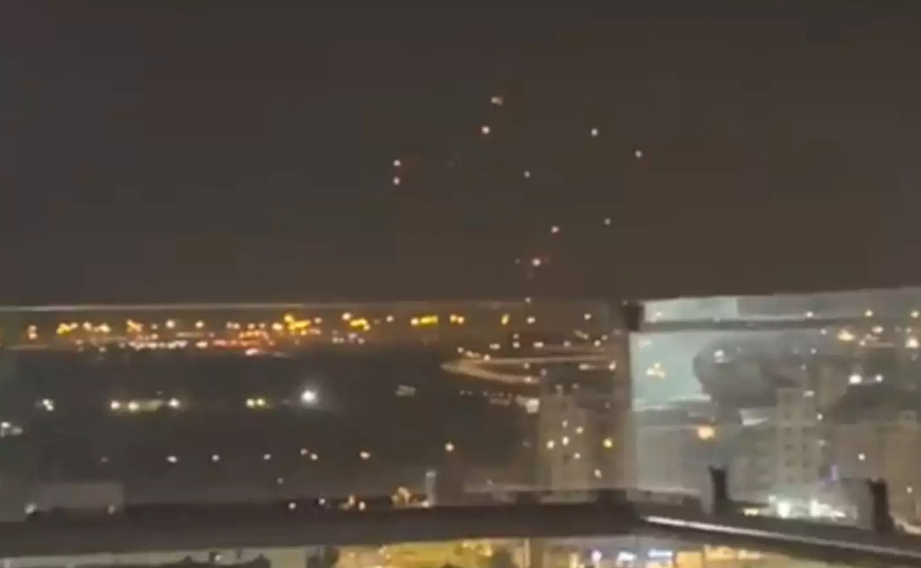 ΠΟΛΕΜΟΣ ΜΕΧΡΙΣ ΕΣΧΑΤΩΝ! ΡΟΥΚΕΤΕΣ ΙΣΟΠΕΔΩΝΟΥΝ ΤΟ ΑΕΡΟΔΡΟΜΙΟ ΤΟΥ ΤΕΛ ΑΒΙΒ ...