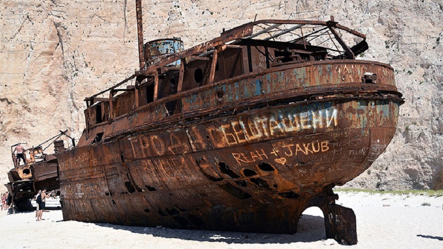 Το «Ναυάγιο» της Ζακύνθου (ΦΩΤΟ) – Makeleio.gr