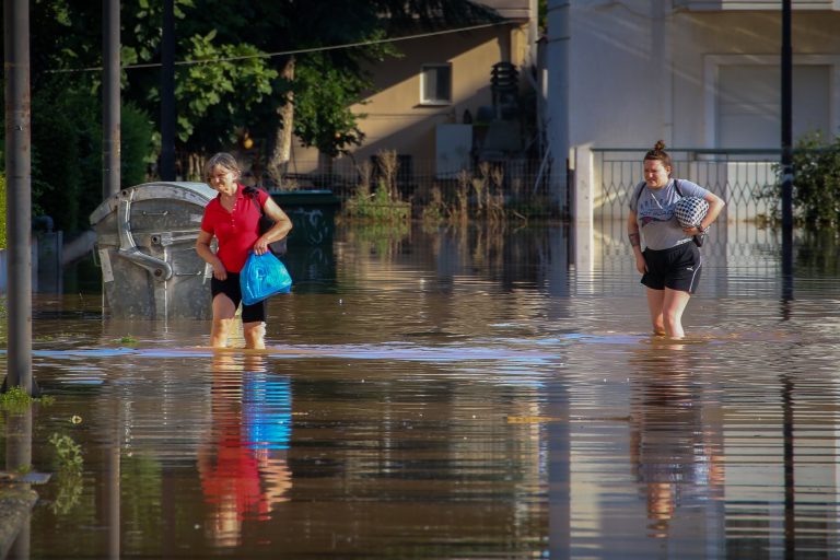 ΘΑ ΠΟΥΝΕ ΤΟ ΝΕΡΟ..ΝΕΡΑΚΙ. ΣΕ ΑΥΤΕΣ ΤΙΣ ΠΕΡΙΟΧΕΣ ΤΗΣ ΚΑΤΑΣΤΡΟΦΗΣ ΤΟΥ ΝΩΕ ...
