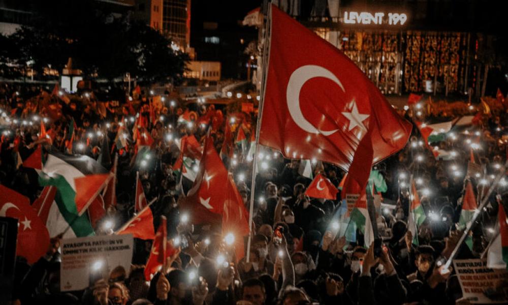 ΣΤΗΝ ΑΝΑΜΠΟΥΜΠΟΥΛΑ Ο ΛΥΚΟΣ ΧΑΙΡΕΤΑΙ! ΑΠΙΣΤΕΥΤΑ ΠΑΝΗΓΥΡΙΑ ΣΤΗΝ ΤΟΥΡΚΙΑ ...