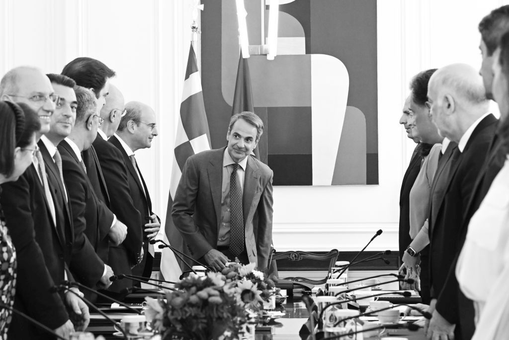 ΑΦΟΥ ΠΡΩΤΑ “ΚΑΘΑΡΙΣΑΝ” ΤΟΥΣ ΤΡΑΠΕΖΙΤΕΣ ΑΠΟ ΤΙΣ ΕΜΠΛΟΚΕΣ ΤΟΥΣ ΣΕ ΒΑΘΜΟ ...