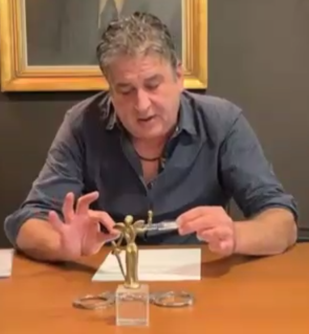 ΤΟ ΑΠΑΓΟΡΕΥΜΕΝΟ ΒΙΝΤΕΟ ΤΟΥ ΤΡΟΜΟΥ ! ΤΟ ΒΙΝΤΕΟ ΓΙΑ ΤΑ ΦΟΝΙΚΑ ΕΜΒΟΛΙΑ ΠΟΥ ...