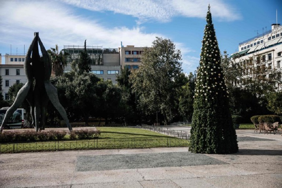 Μετά το χριστουγεννιάτικο δέντρο στην Κλαυθμώνος… έκλεψαν τα ...