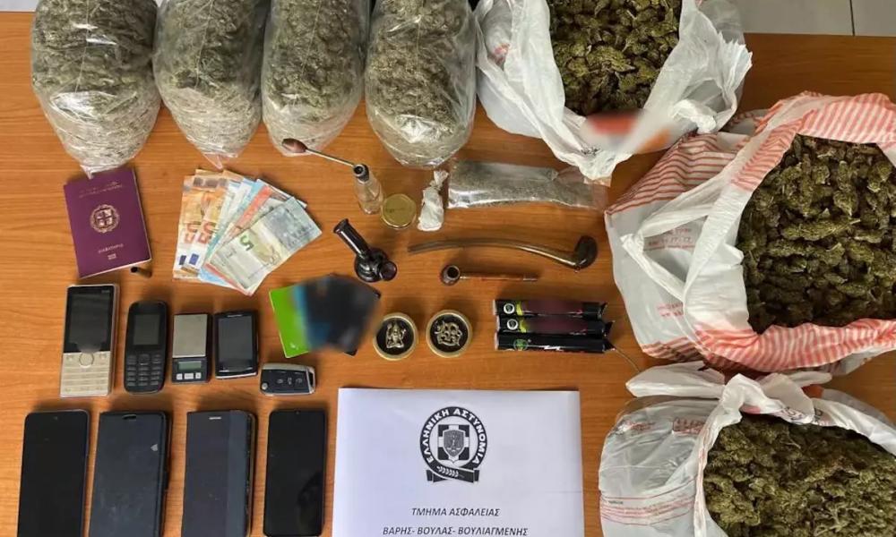 Βούλα Αττικής: Διακινούσαν ναρκωτικά με ταξί – Δύο συλλήψεις – Makeleio.gr
