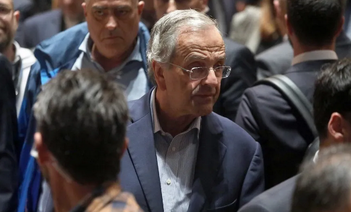 ΜΑΣ ΒΓΗΚΕ ΞΑΦΝΙΚΑ “ΠΑΤΡΙΩΤΗΣ” Ο ΑΝΤΩΝΑΚΗΣ! Συνεργάτες του Σαμαρά ...