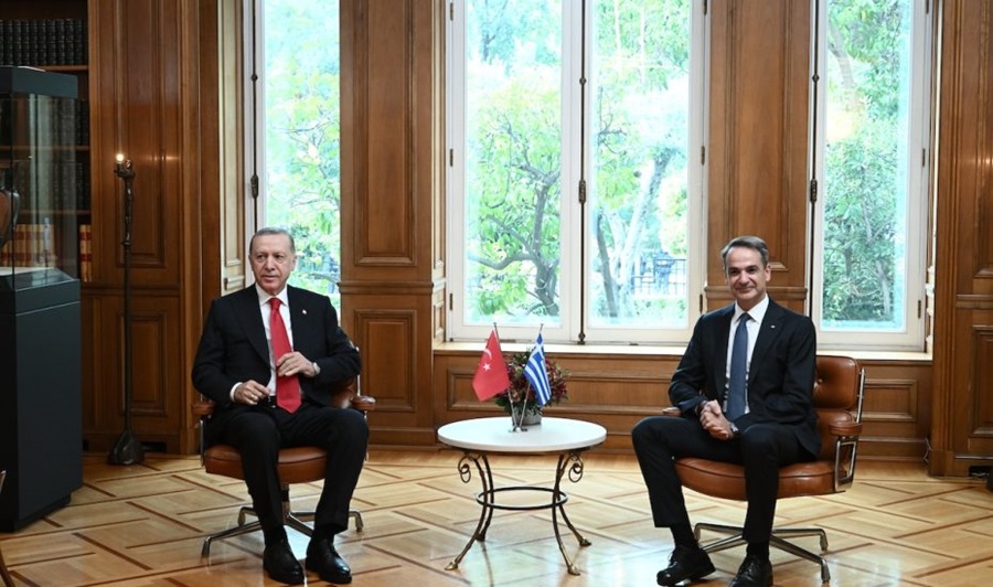 ΤΡΟΜΕΡΗ ΦΑΠΑ ΣΤΟΝ ΜΗΤΣΟΤΑΚΗ: Η ΛΙΒΥΗ ΣΤΑ 12 ΝΑΥΤΙΚΑ ΜΙΛΙΑ, Η ΕΛΛΑΔΑ ...