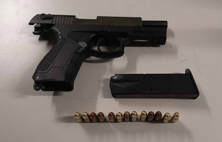 ΕΛΕΟΣ ΜΕ ΤΟΥΣ ΚΟΥΜΠΟΥΡΟΦΟΡΟΥΣ ΑΛΒΑΝΟΥΣ! Άλλος ένας “Ράμπο” στη φάκα της ...