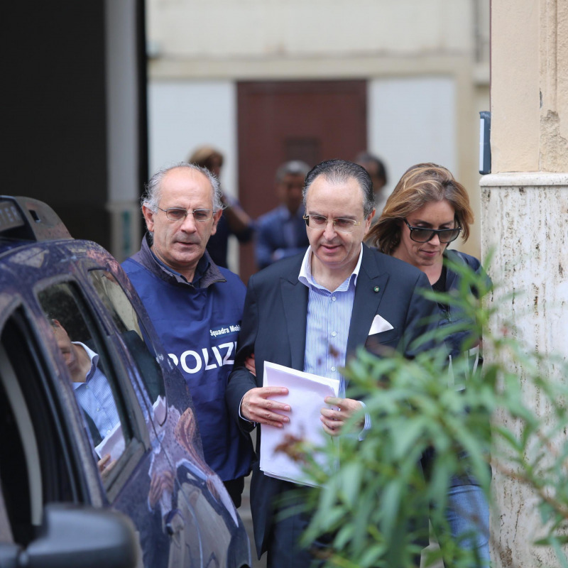 ΕΞΕΤΑΣΤΙΚΗ ΓΙΑ ΕΓΚΛΗΜΑ ΤΕΜΠΩΝ: ΣΤΗΝ ΕΙΣΑΓΓΕΛΙΑ ΓΙΑ ΨΕΥΔΟΡΚΙΑ Η ΚΑΤΑΘΕΣΗ ...