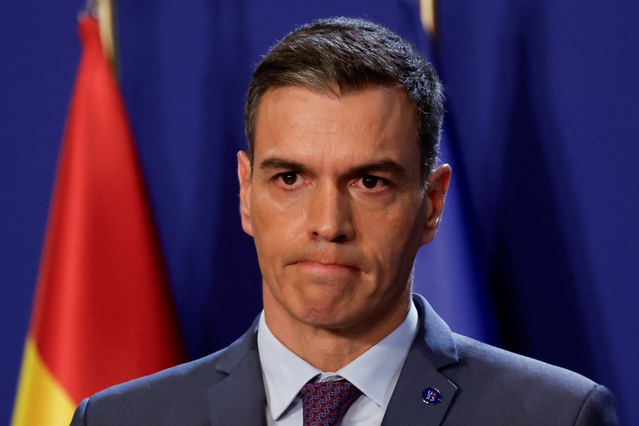 ΠΟΛΙΤΙΚΟΣ ΣΕΙΣΜΟΣ ΣΤΗΝ ΙΣΠΑΝΙΑ: «ΥΠΟ ΚΑΤΑΡΡΕΥΣΗ» Η ΚΥΒΕΡΝΗΣΗ SANCHEZ ...