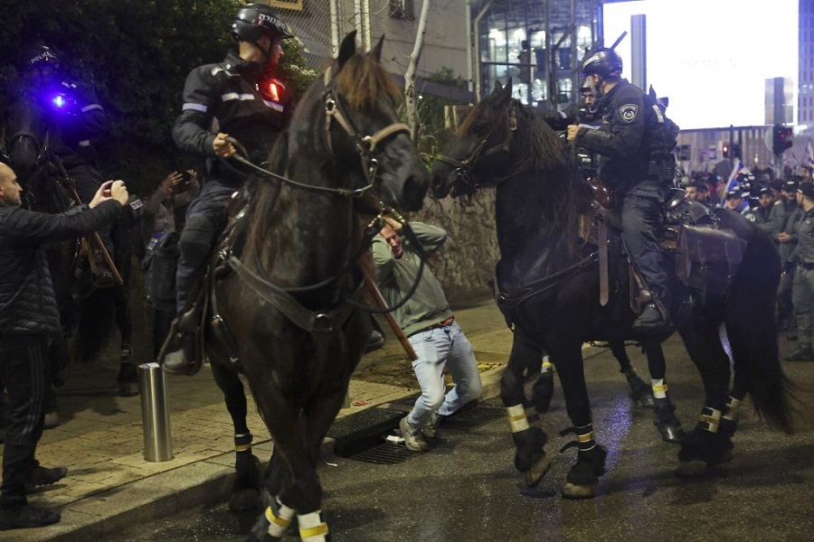 ΕΚΤΟΣ ΕΛΕΓΧΟΥ ΟΙ ΔΙΑΔΗΛΩΣΕΙΣ ΚΑΤΑ ΤΟΥ Μ.ΝΕΤΑΝΙΑΧΟΥ ΣΤΟ ΙΣΡΑΗΛ: ΕΦΙΠΠΟΙ ...