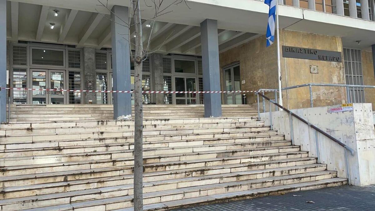ΕΚΤΑΚΤΟ – ΒΟΜΒΑ ΠΕΡΙΕΙΧΕ Ο ΥΠΟΠΤΟΣ ΦΑΚΕΛΟΣ ΣΤΟ ΔΙΚΑΣΤΙΚΟ ΜΕΓΑΡΟ ...