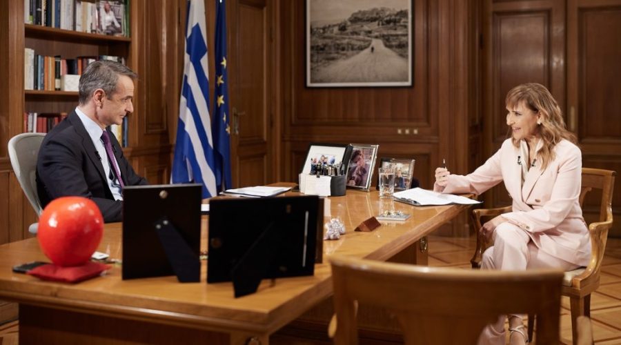 ΜΟΝΟ ΣΤΗΝ ΕΛΛΑΔΑ! Η σύζυγος βουλευτή της Νέας Δημοκρατίας παίρνει ...
