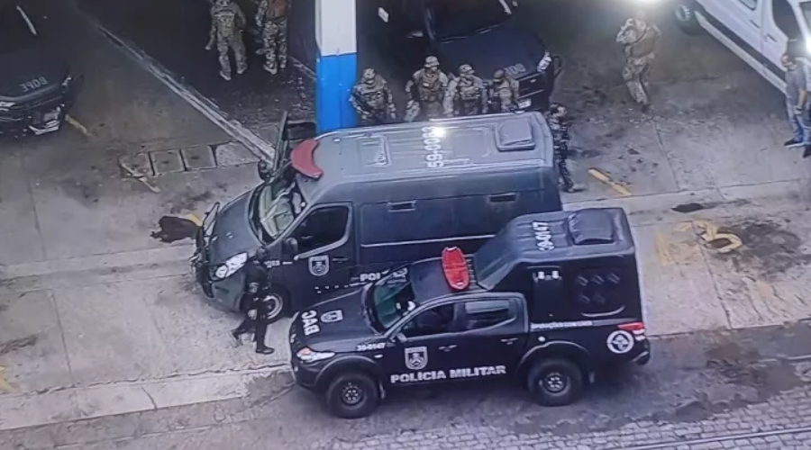 Βραζιλία: Απαγωγή λεωφορείου με 17 επιβαίνοντες – Δύο τραυματίες, συνελήφθη ο δράστης – Makeleio.gr