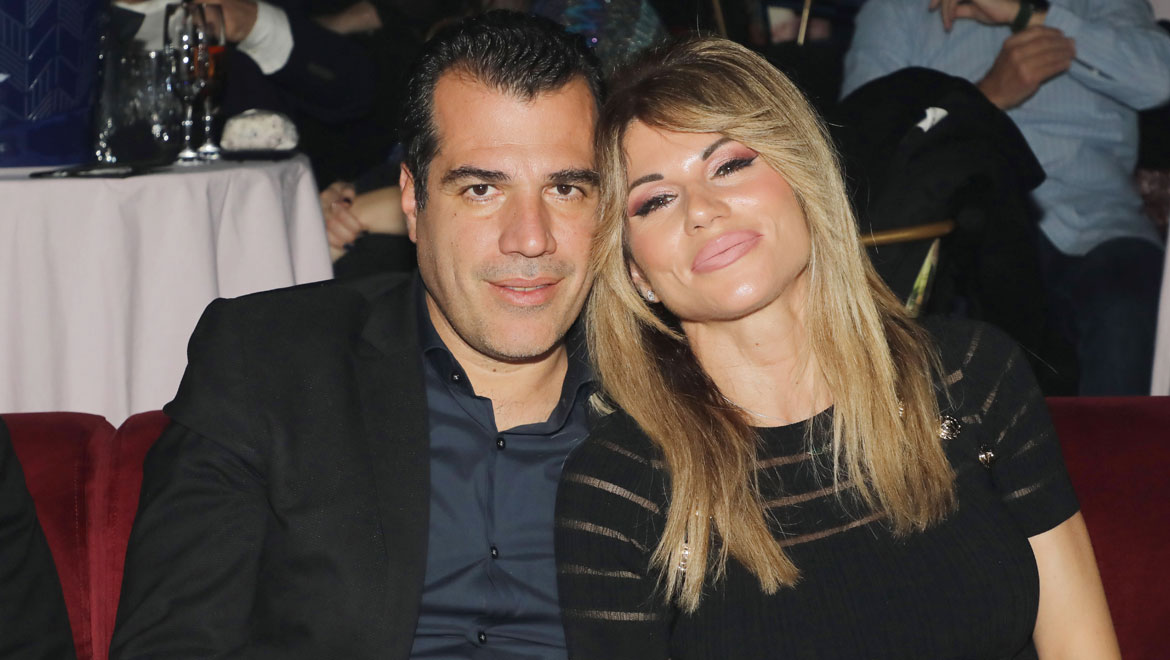 Θάνος Πλεύρης: Σπάνια βραδινή έξοδος με τη σύζυγό του στη Μαρινέλλα ...
