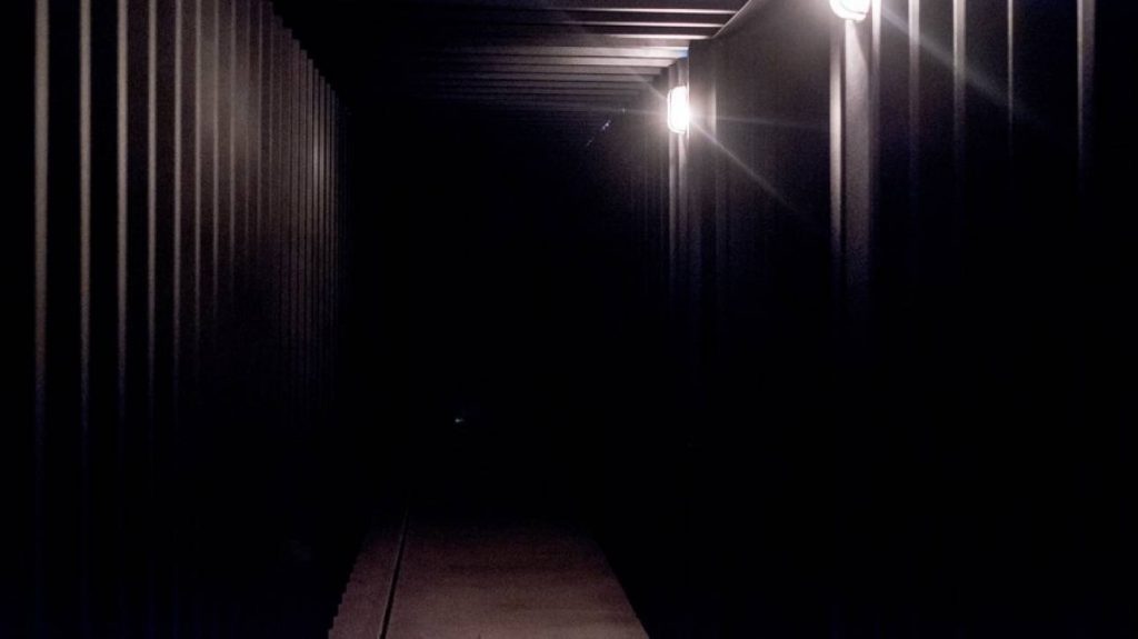 Αυτός είναι ο επιστημονικός λόγος για τον οποίο φοβόμαστε το σκοτάδι ...