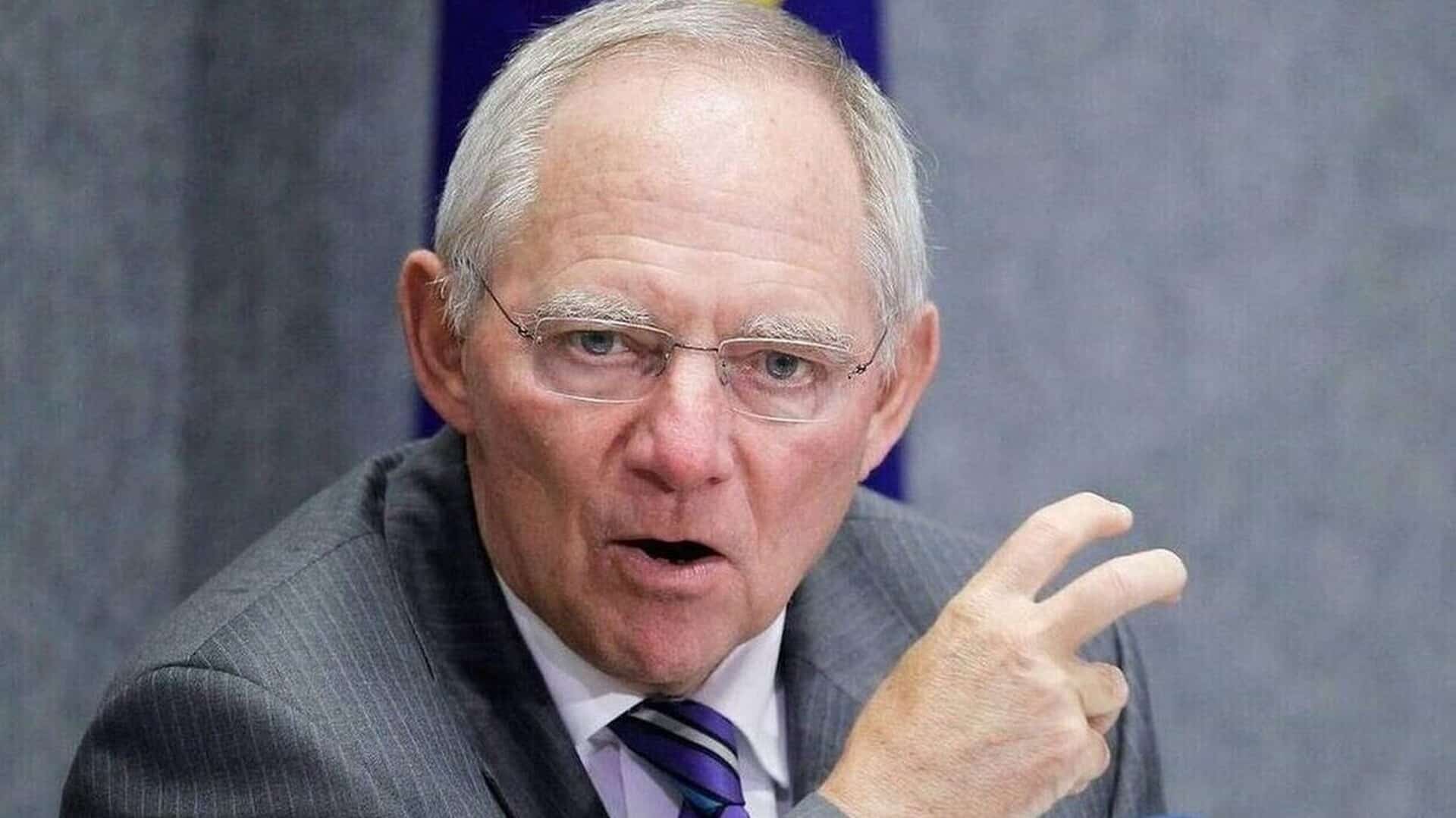 DW: H παρακαταθήκη του Σόιμπλε στο βιβλίο του – Πού έχει άδικο και που ...