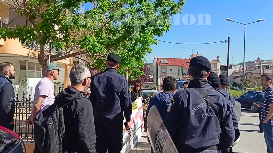 ΟΡΓΗ ΚΑΤΑ ΜΗΤΣΟΤΑΚΗ ΣΤΗΝ ΠΟΛΙΧΝΗ: ΟΥΤΕ Ο ΕΣΚΟΜΠΑΡ ΔΕΝ ΕΙΧΕ 30 ...
