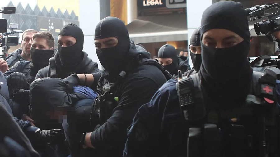 ΔΟΛΟΦΟΝΙΑ ΛΥΓΓΕΡΙΔΗ: ΔΕΚΑΔΕΣ ΣΥΛΛΗΨΕΙΣ ΜΕΣΑ ΣΤΗ ΝΥΧΤΑ! ΜΠΟΥΚΕΣ ΣΕ ...