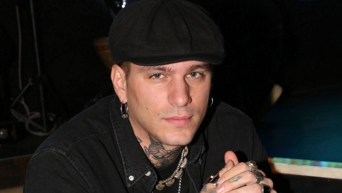 Στηβ Μιλάτος: Ανακλήθηκε η μήνυση για βιασμό εις βάρος του – Η ...